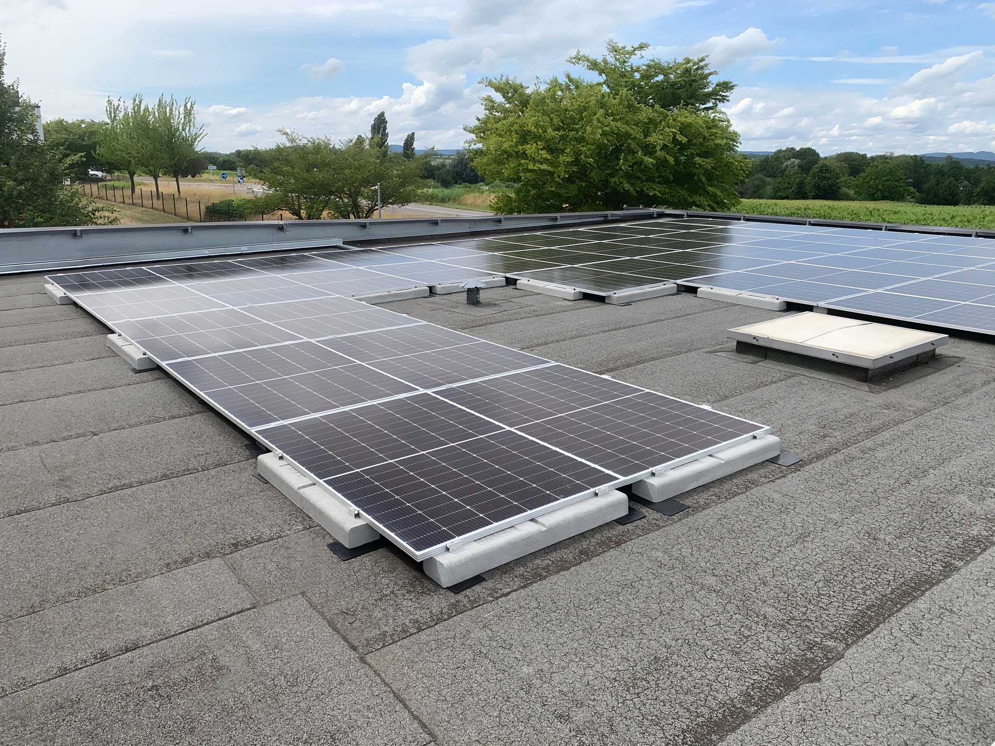 Photovoltaic Installation on Industrial Building – Sun Ballast