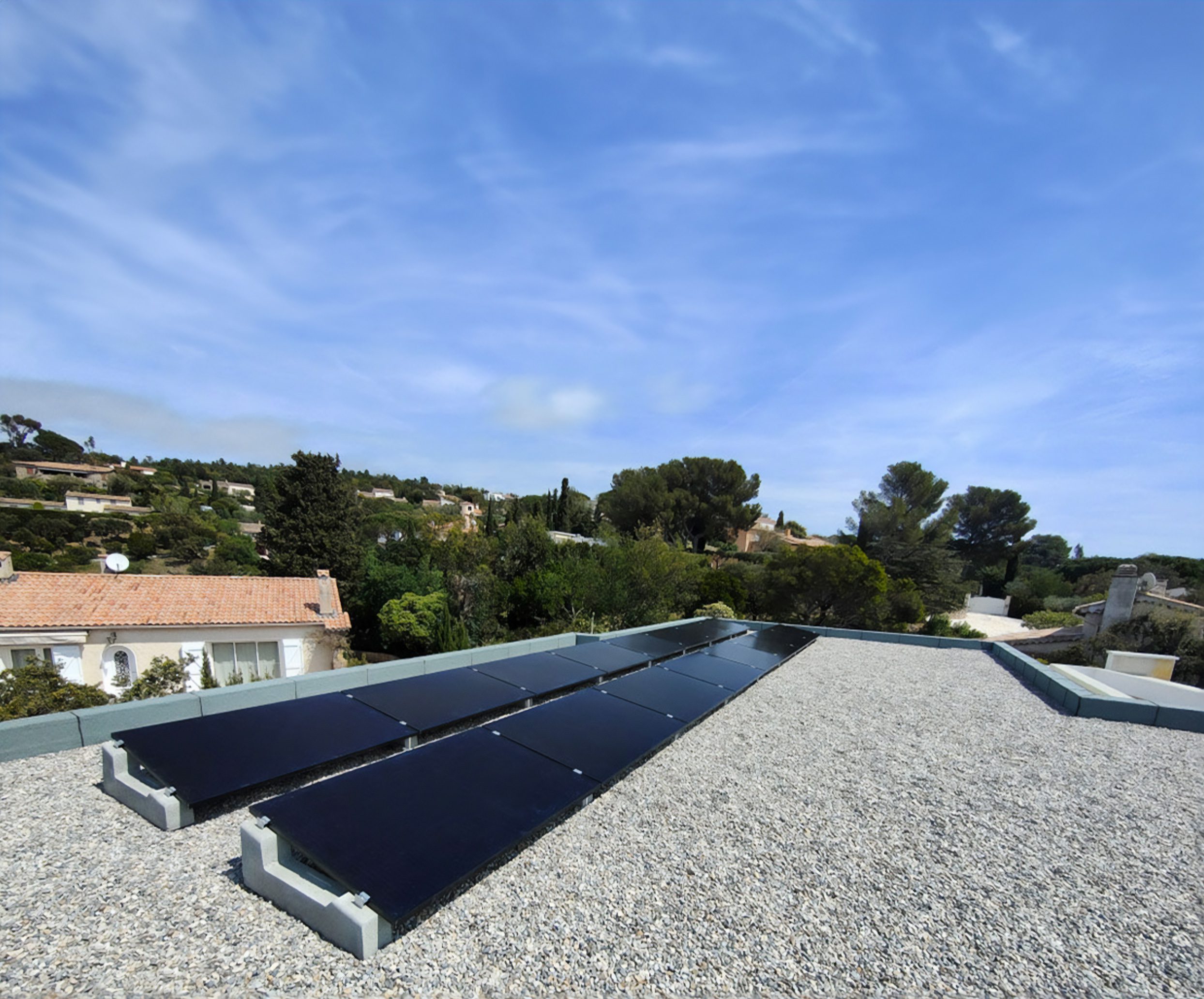PV system on gravel roof in France - Sun Ballast